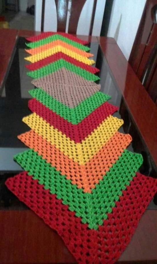 Trilhos de Mesa em Crochê: Receita Completa + Gráficos Exclusivos!