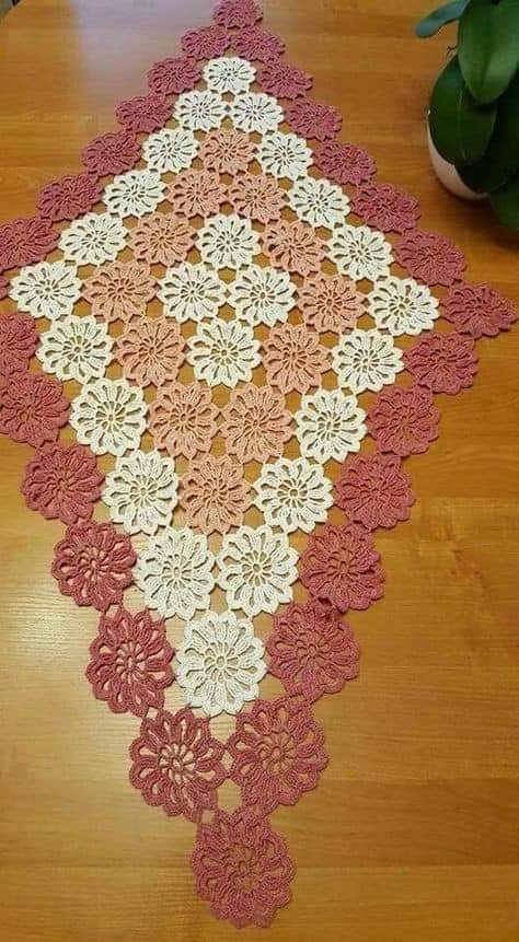 28 Trilhos de Mesa em Crochê: Gráficos Exclusivos