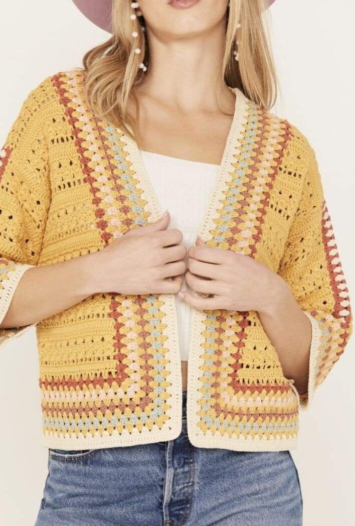 Casacos em Squares de Crochê: Estilo e Aconchego