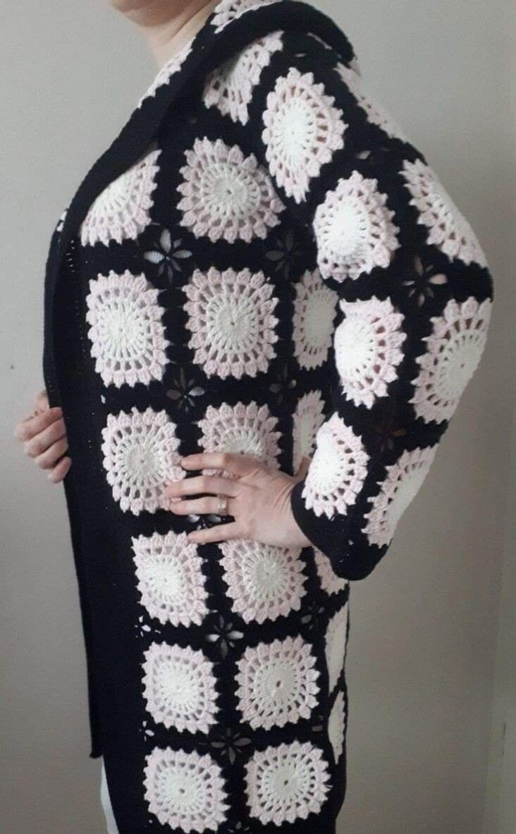 Casacos em Squares de Crochê: Estilo e Aconchego