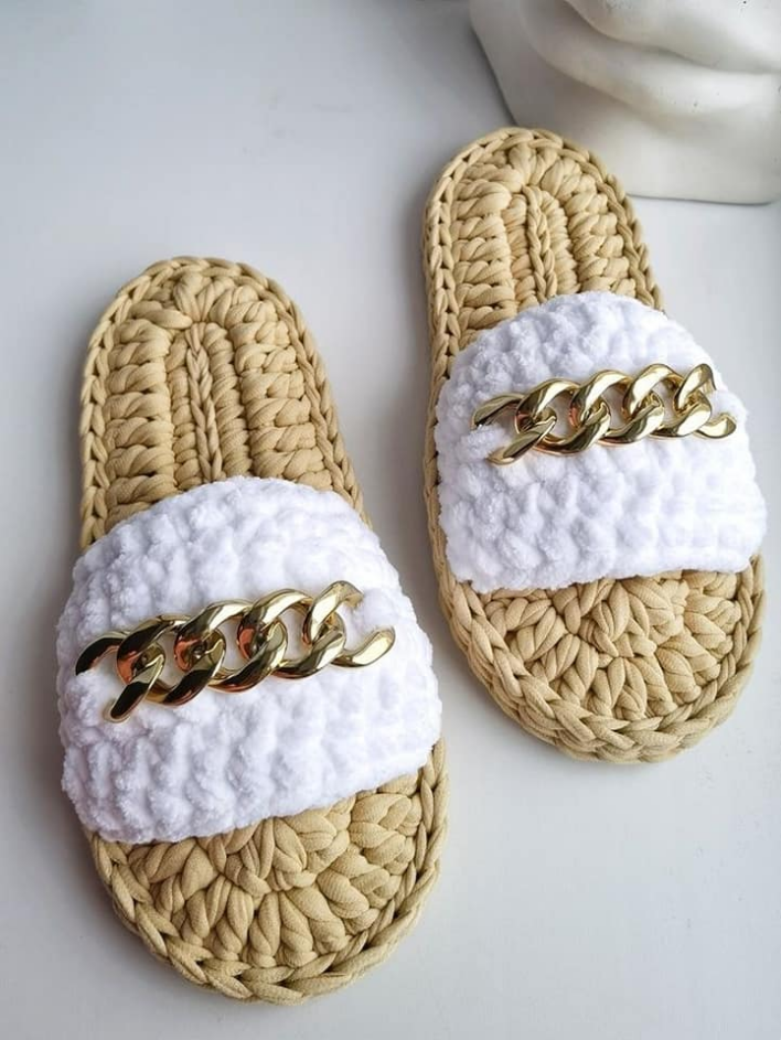 Crochê Artesanal de Alta Qualidade: 28 Chinelos Customizados com Crochê!