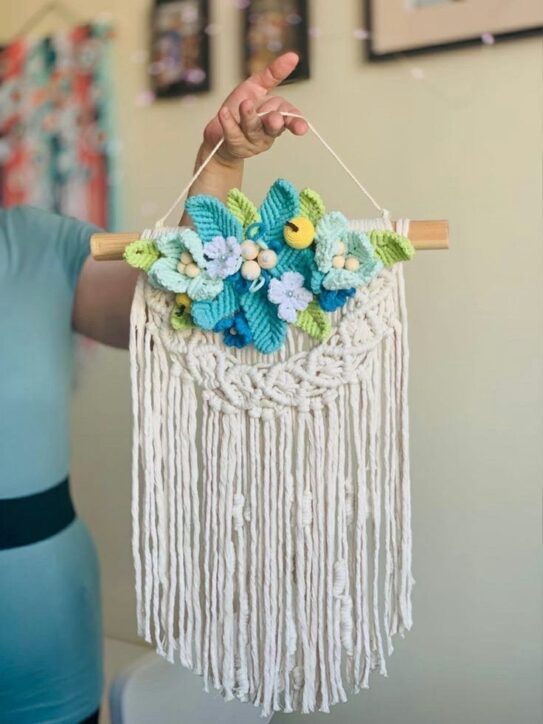 Macramê: A Arte de Tecelagem que Transforma Espaços e Acessórios