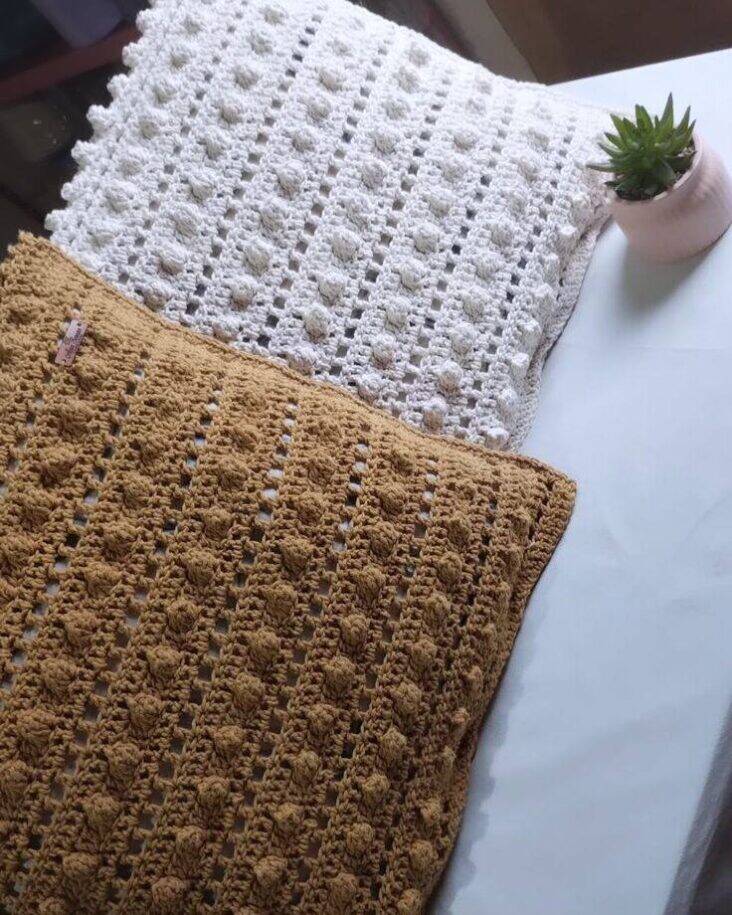 15 Almofadas de Crochê: Toque Artesanal que Transforma!